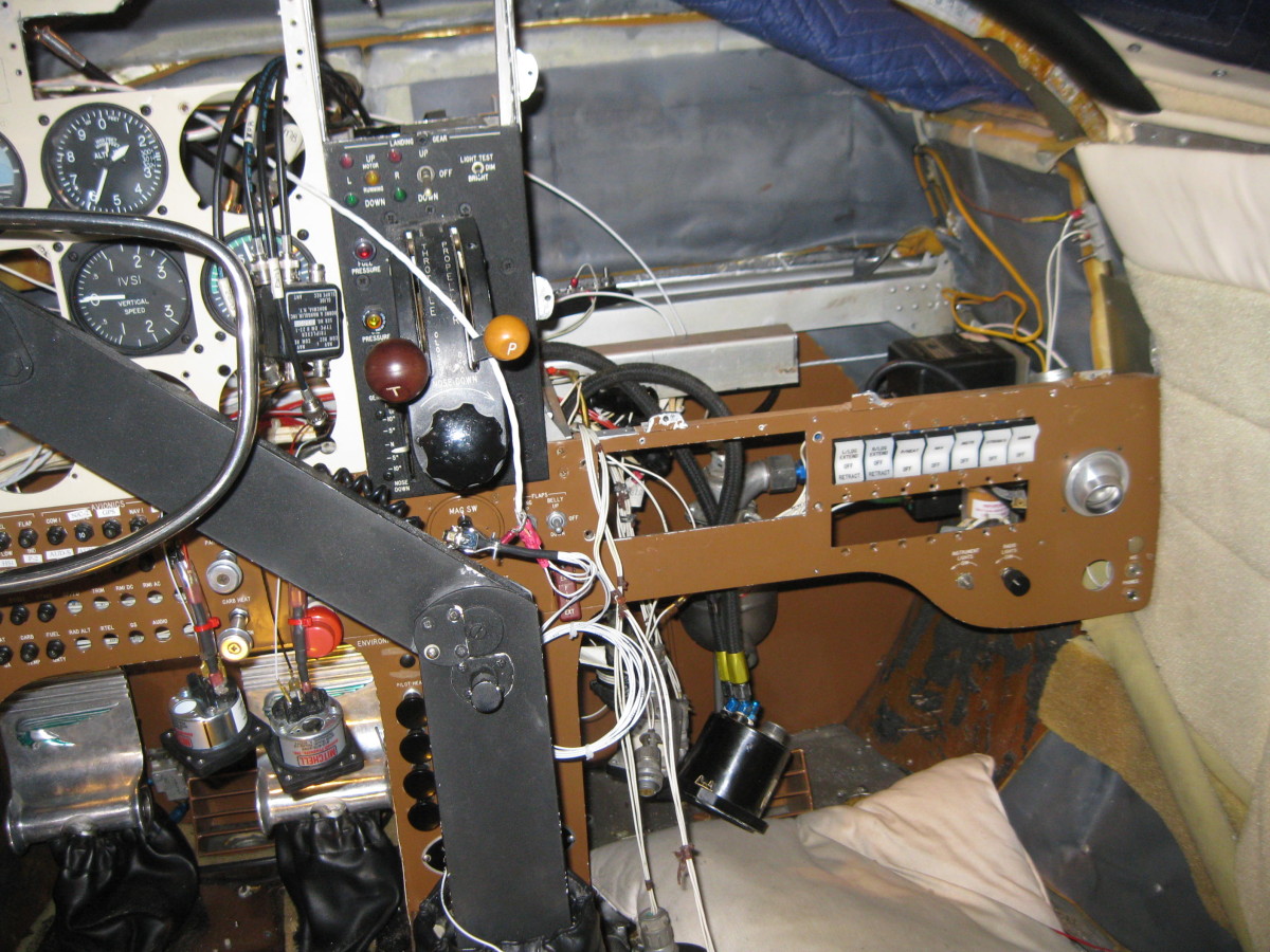 Radios, Autopilot and Instrument Panel – VintageSpartanAircraft.com